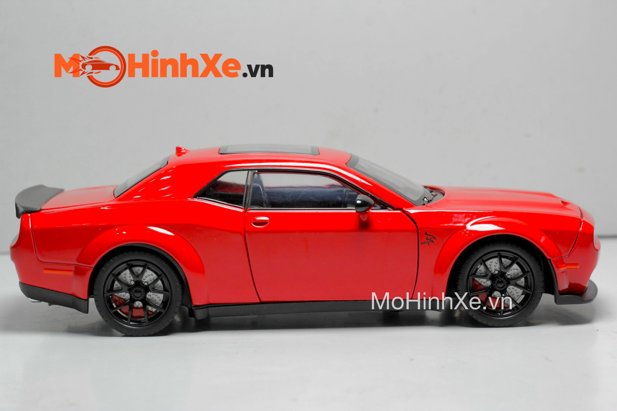 Mô hình xe Dodge Challenger SRT Hellcat 1:24 CheZhi | MoHinhXe.vn