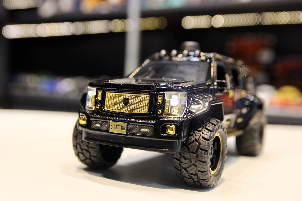 Mô hình xe G. Patton USSV Rhino GX 2018 1:24 CheZhi | MoHinhXe.vn