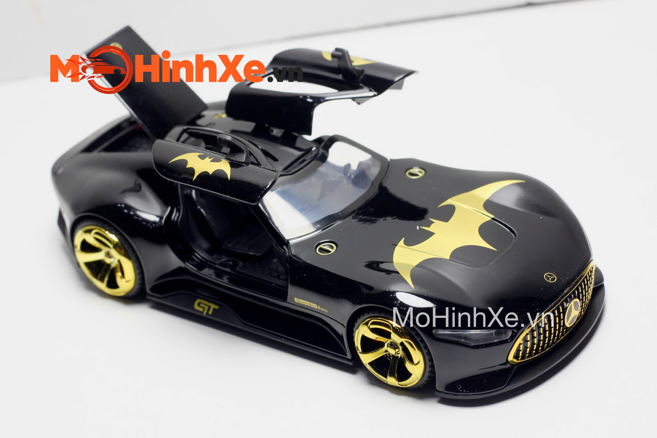 Mô hình xe Mercedes-Benz AMG Vision GT Batman 1:32 LJX | MoHinhXe.vn