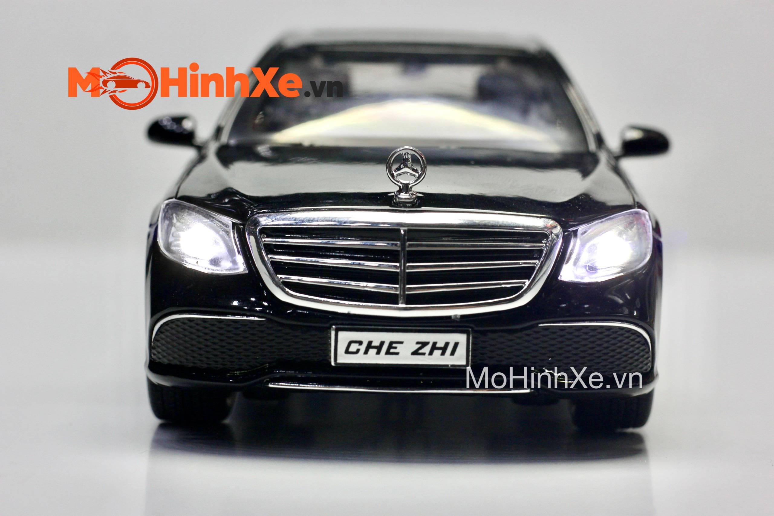 Mô hình xe Mercedes-Benz E300eL 1:24 CheZhi | MoHinhXe.vn